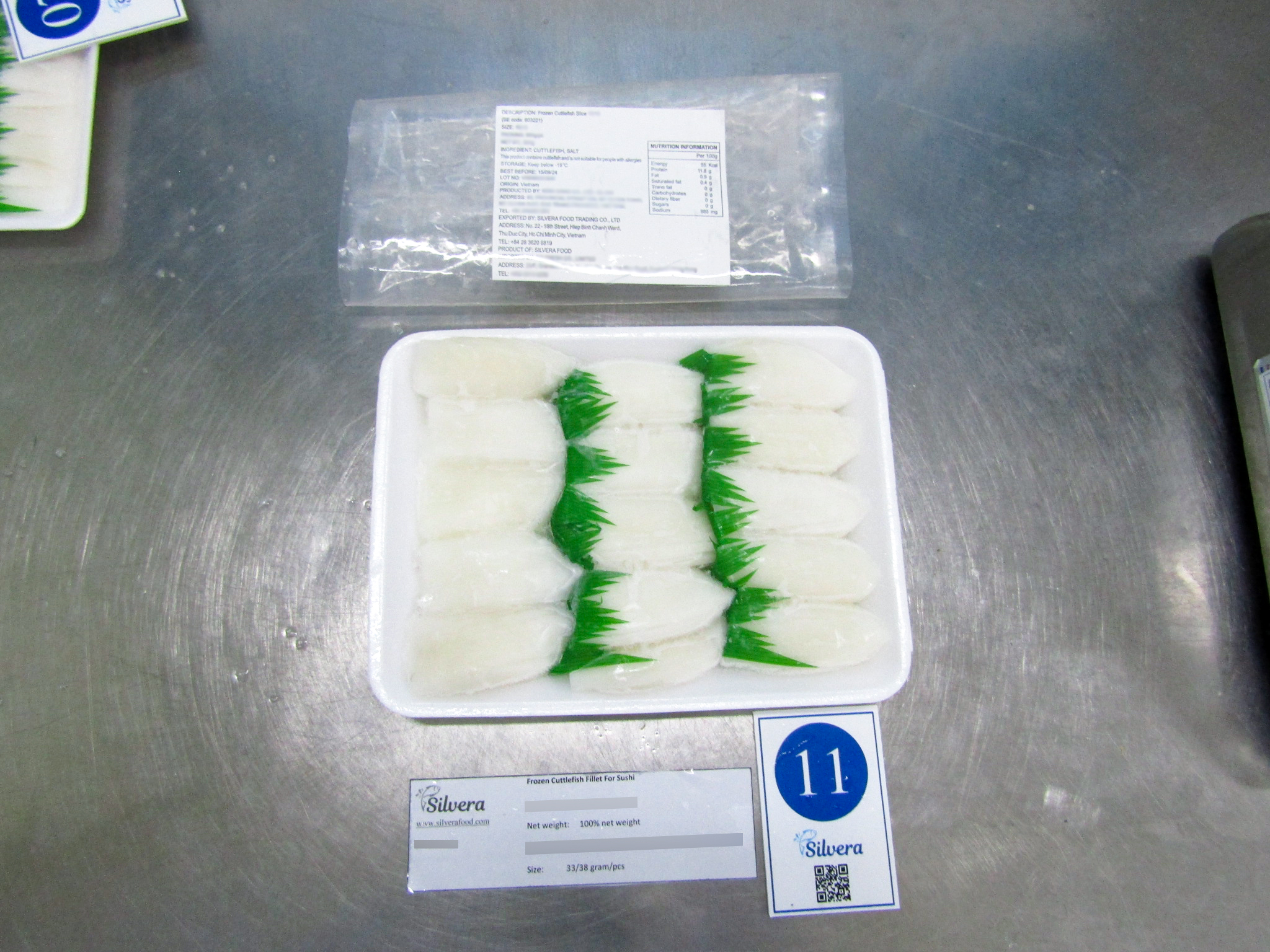 Departure of the cuttlefish slices for sushi to Hong Kong